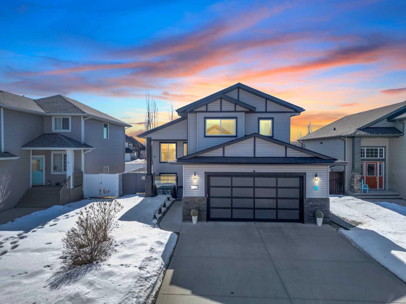 3 Elma St, Lacombe, AB T4L 2M3 | MLS #A2204902 | Houseful