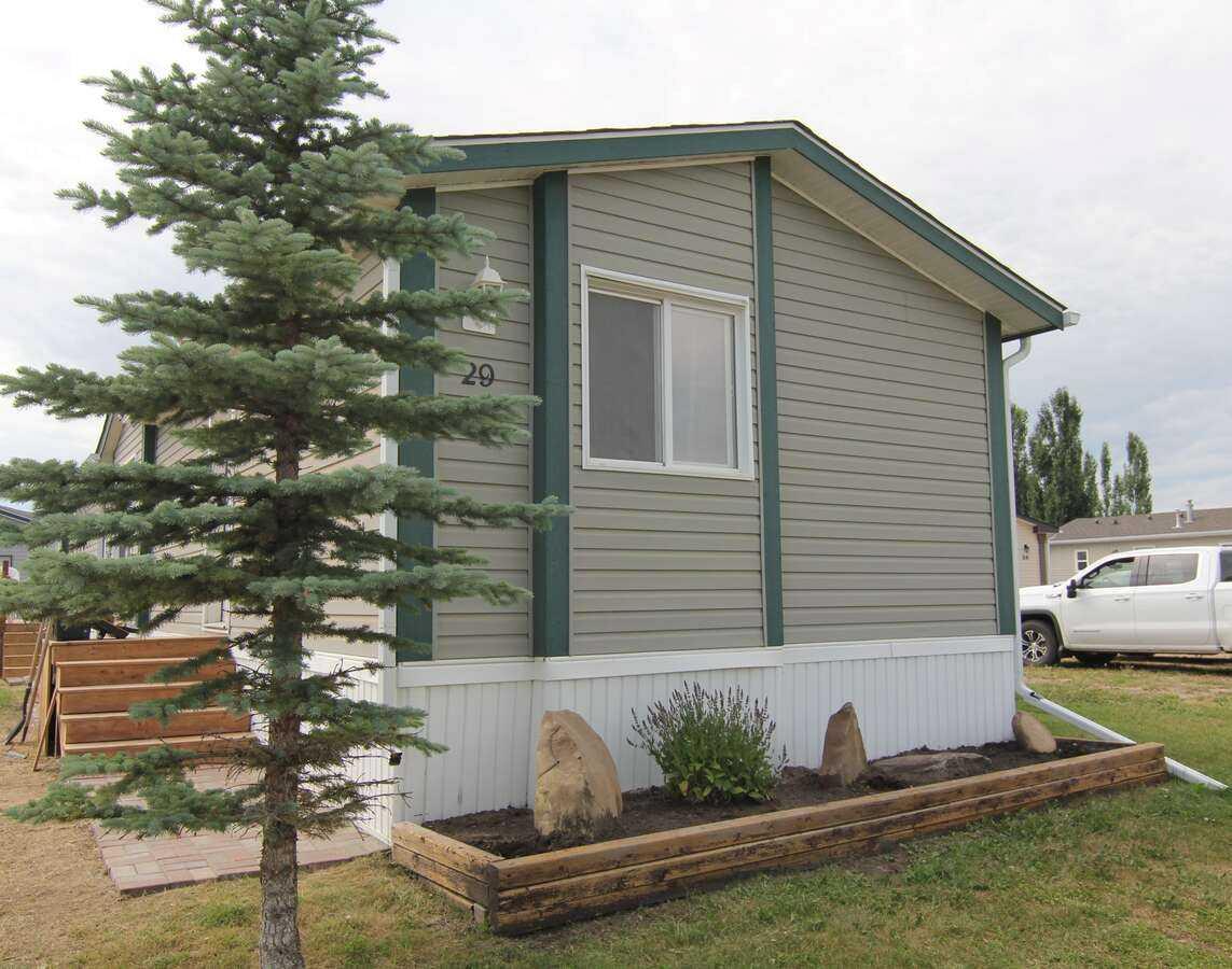 , Lacombe, AB T4L 0B4 | MLS # | Houseful