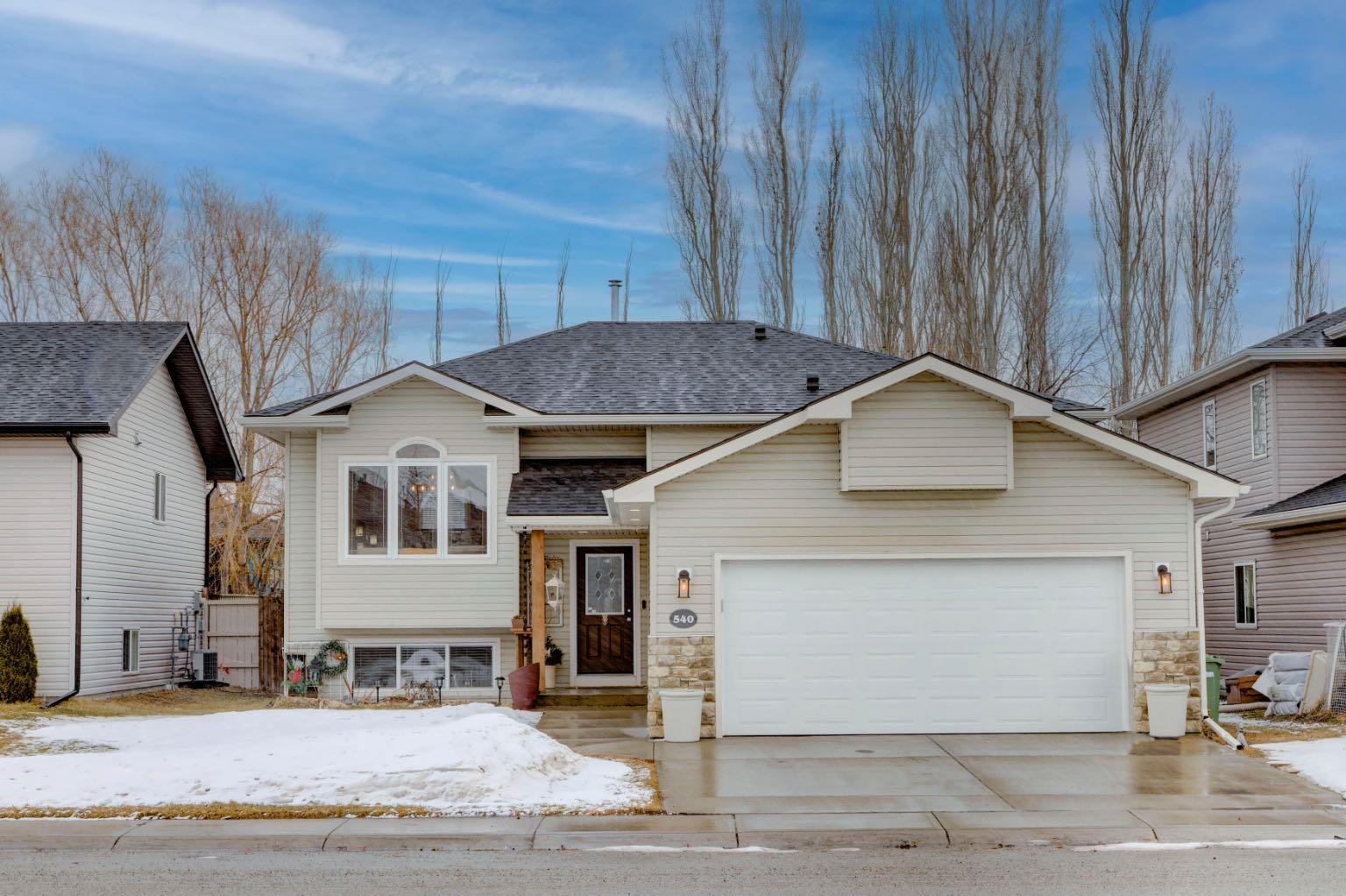 , Strathmore, AB T1P 1Z5 | MLS # | Houseful