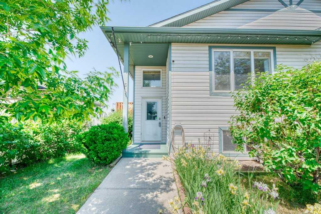 6 Westlake Gln, Strathmore, AB T1P 1W8 | MLS #A2229675 | Houseful