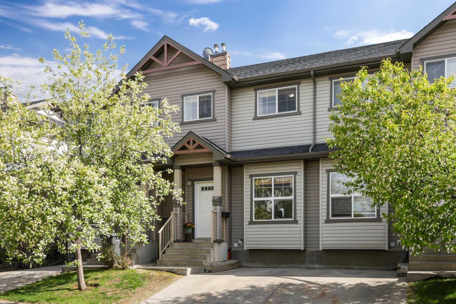 , Strathmore, AB T1P 0A9 | MLS # | Houseful