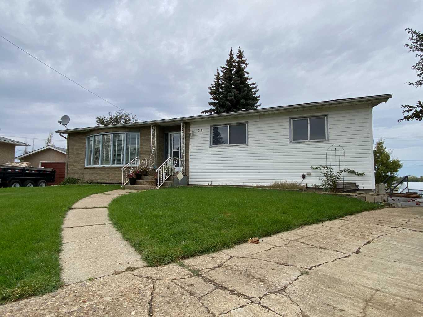 , Brooks, AB T1R 0H4 | MLS # | Houseful