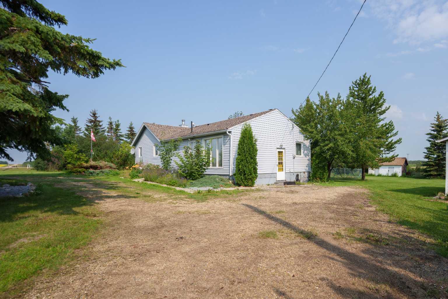 , Round Hill, AB T0B 3Z0 | MLS # | Houseful