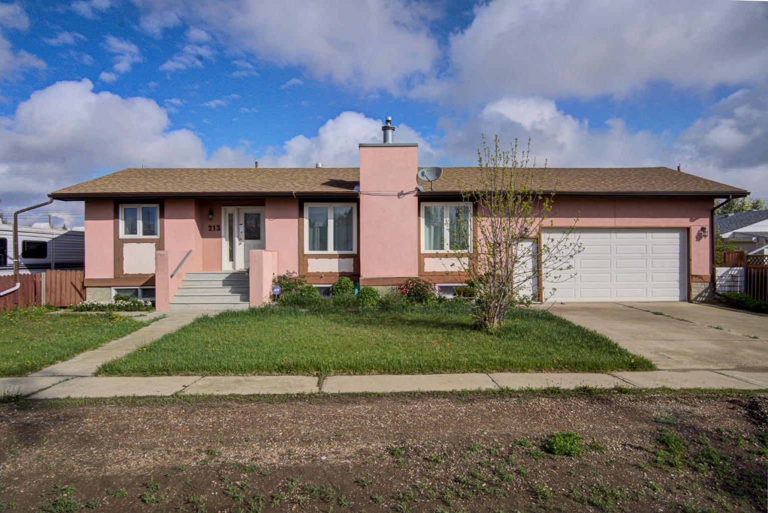 , Champion, AB T0L 0R0 | MLS # | Houseful