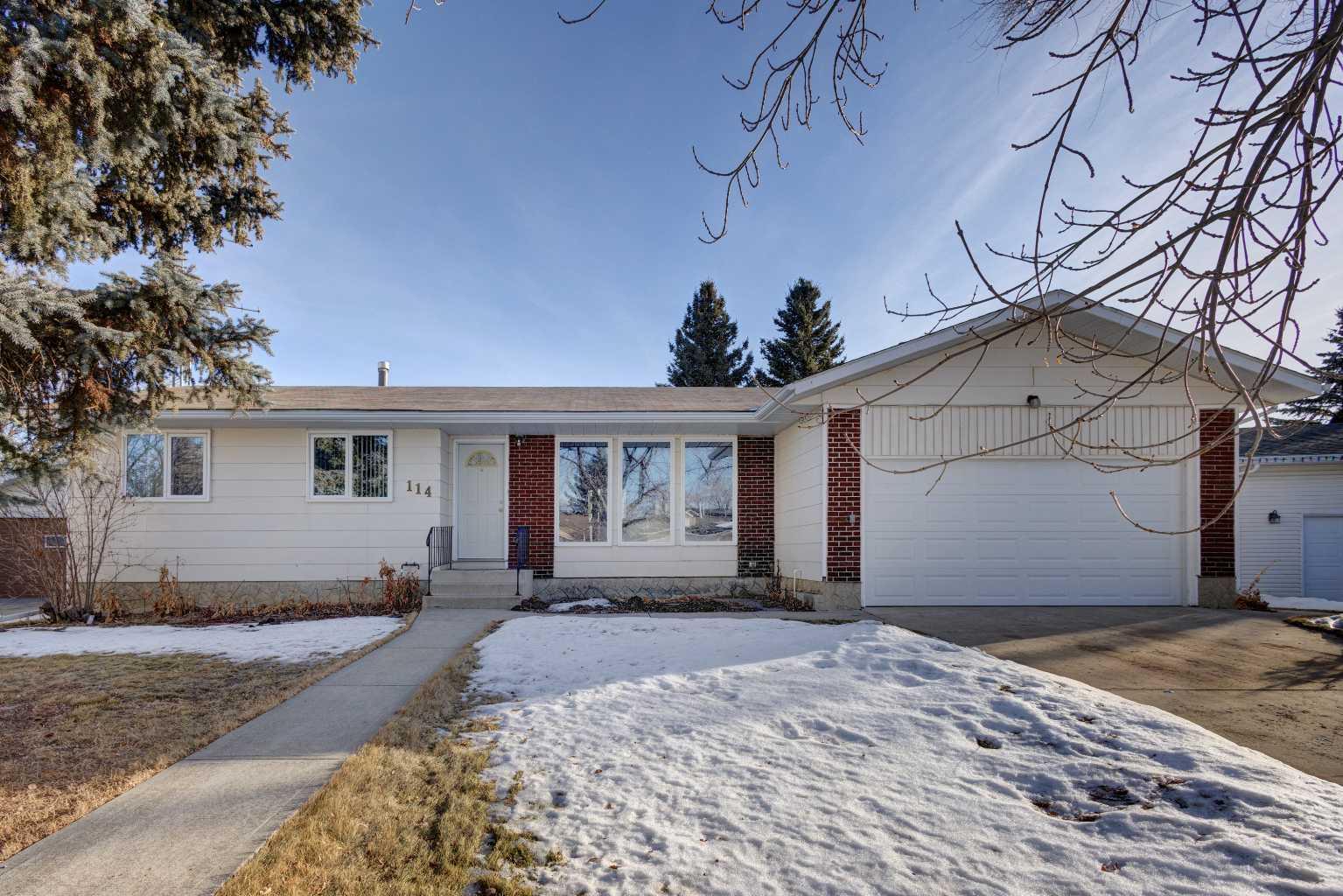 , Vulcan, AB T0L 2B0 | MLS # | Houseful