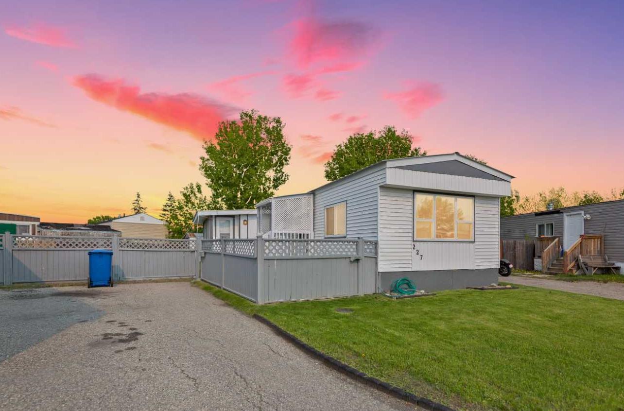 , Calgary, AB T2A 0W6 | MLS # | Houseful , Calgary, AB T2A 0W6 | MLS # | Houseful