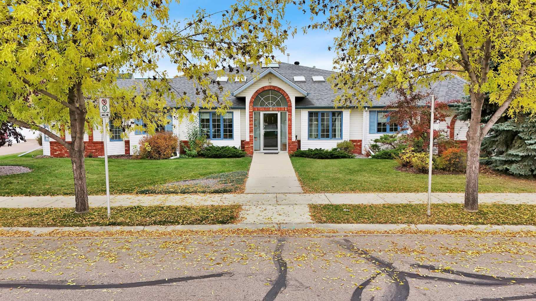 , Lacombe, AB T4L 1H9 | MLS # | Houseful