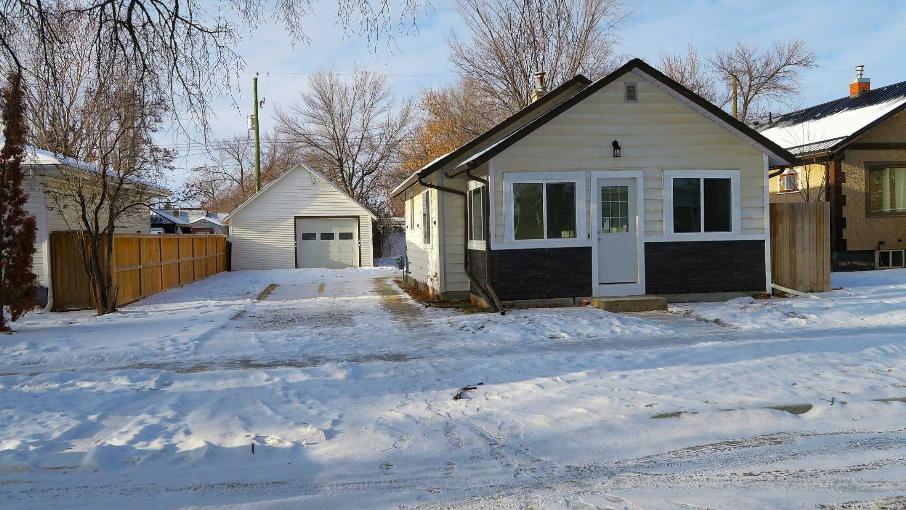 , Brooks, AB T1R 0R9 | MLS # | Houseful