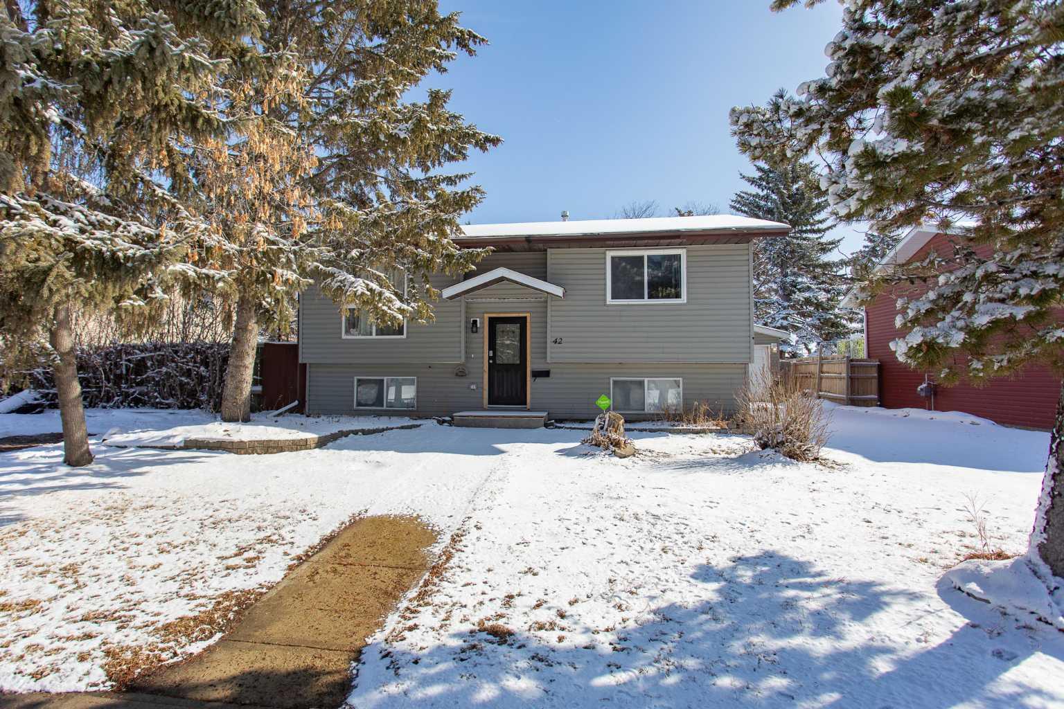 , Lacombe, AB T4L 1N7 | MLS # | Houseful