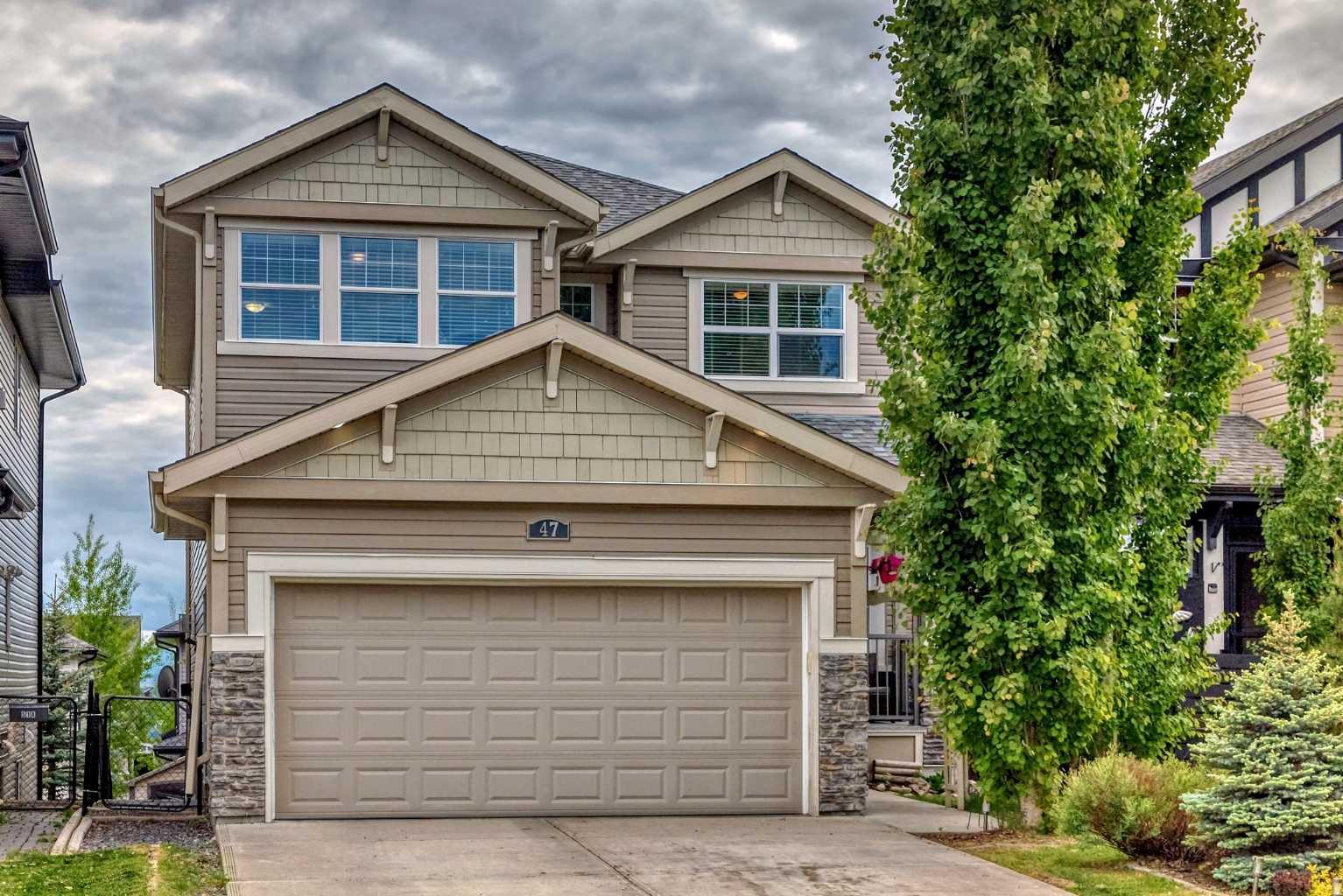 Cochrane, AB homes with backyards for sale | Houseful