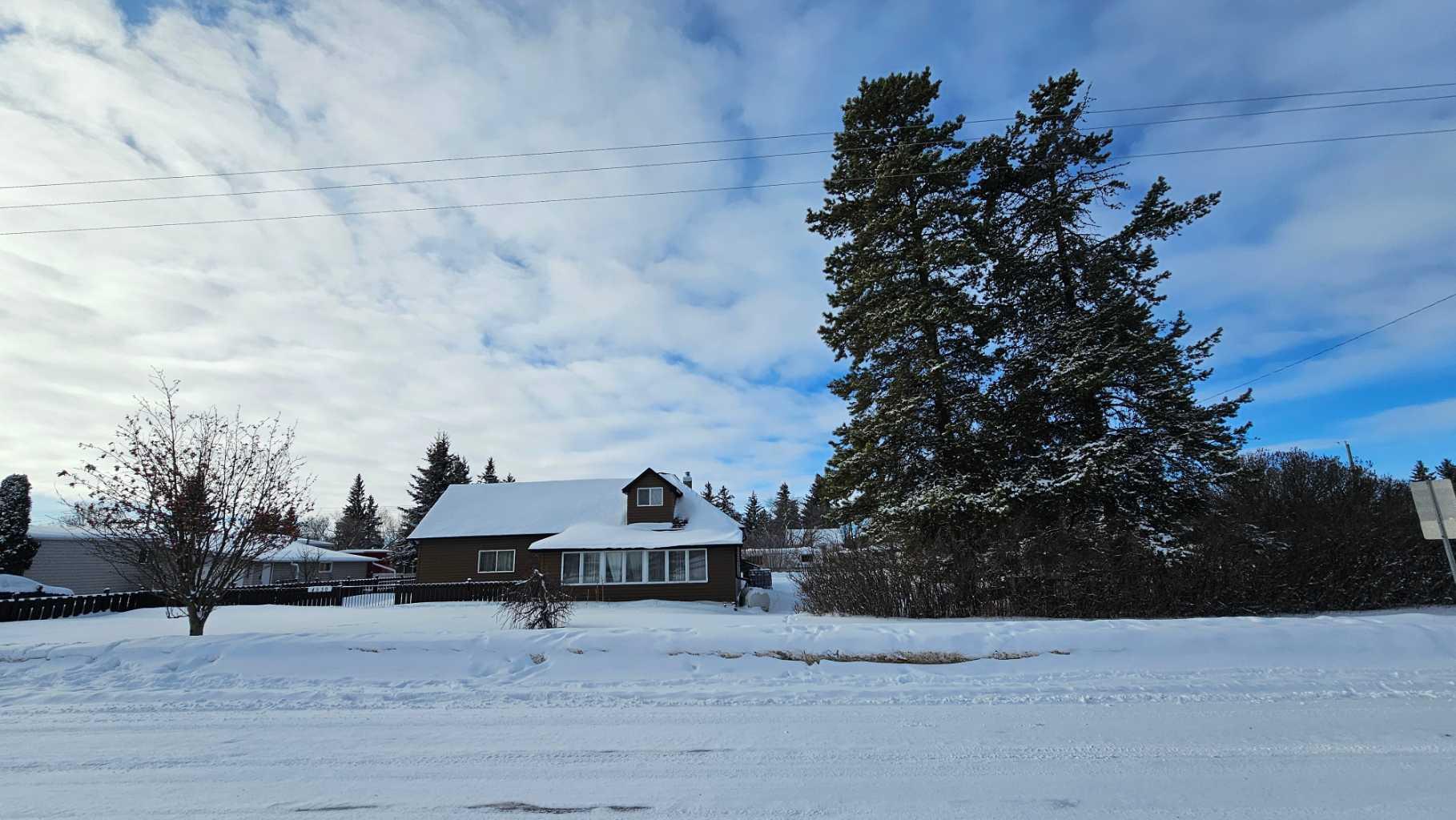 , Castor, AB T0C 0X0 | MLS # | Houseful