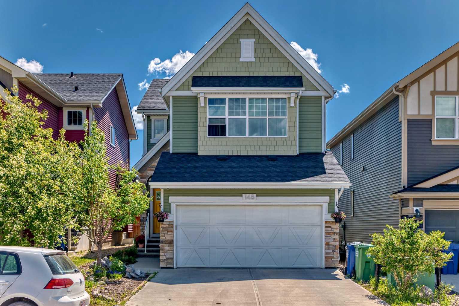 Cochrane, AB homes with backyards for sale | Houseful