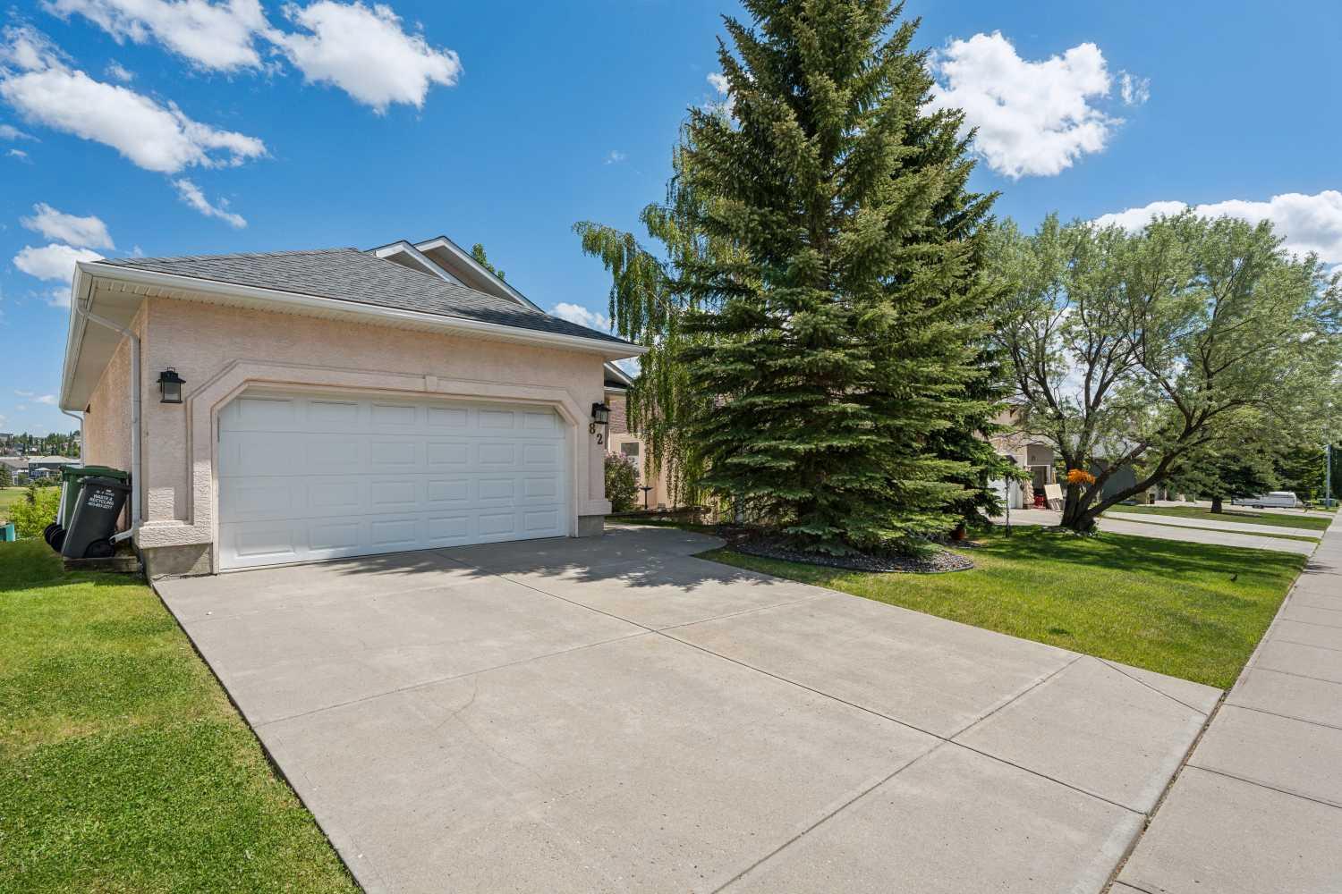 Cochrane, AB homes with backyards for sale | Houseful