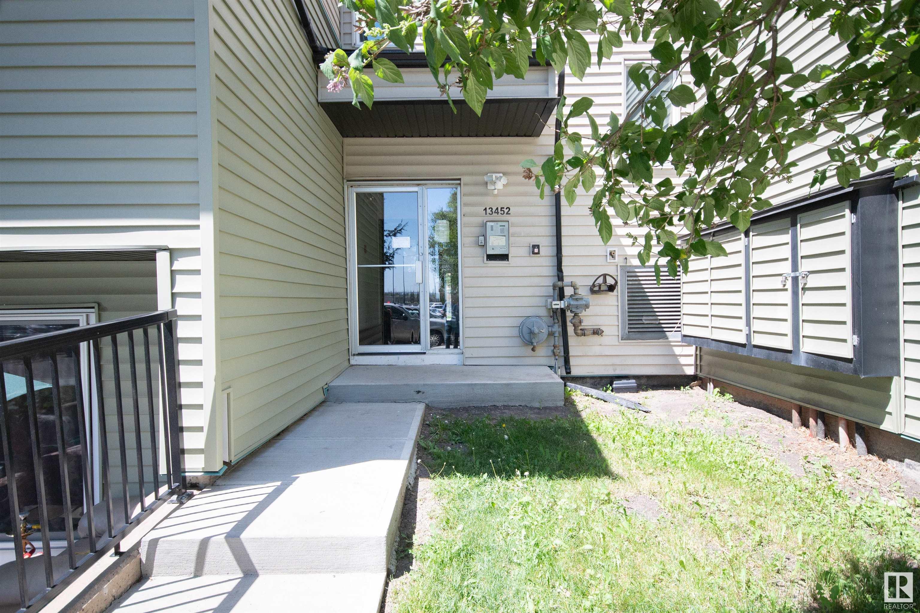 13452 Fort Road Northwest #4, Edmonton, AB T5A 1C5 | MLS #E4439235 ...