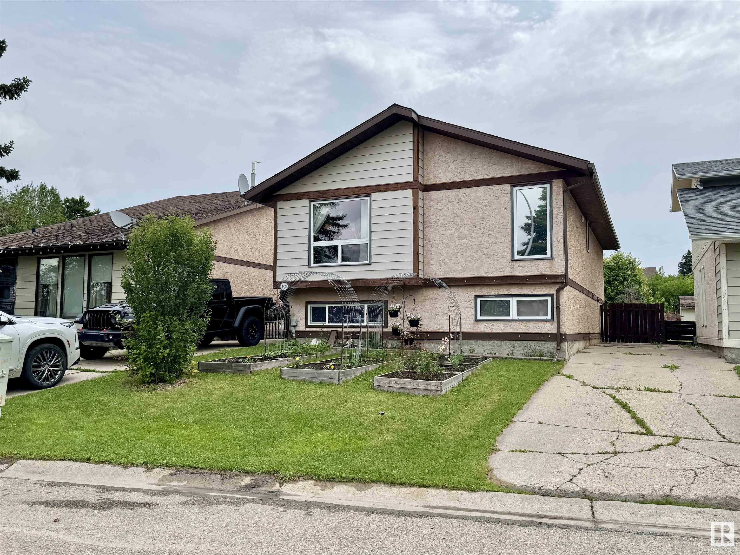 55 St Unit 4325 St, Drayton Valley, AB T7A 1K4 | MLS #E4443543 | Houseful