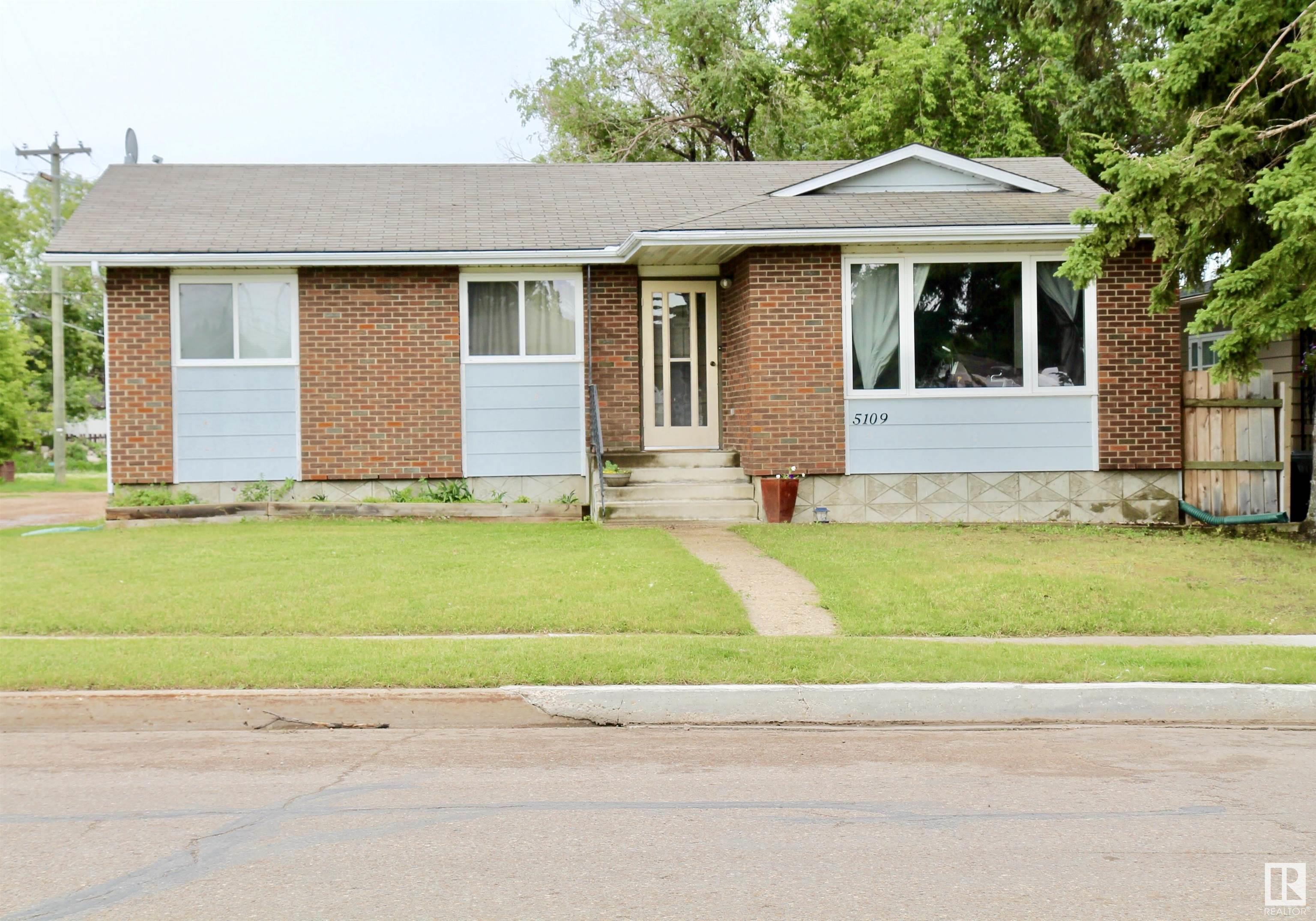 Elk Point, AB homes for sale & real estate listings | Houseful