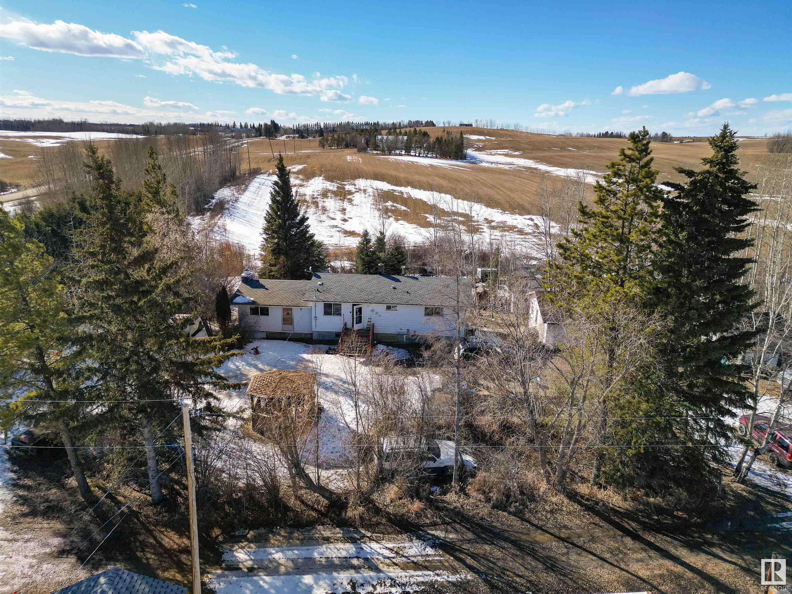 , Tomahawk, AB T0E 2H0 | MLS # | Houseful