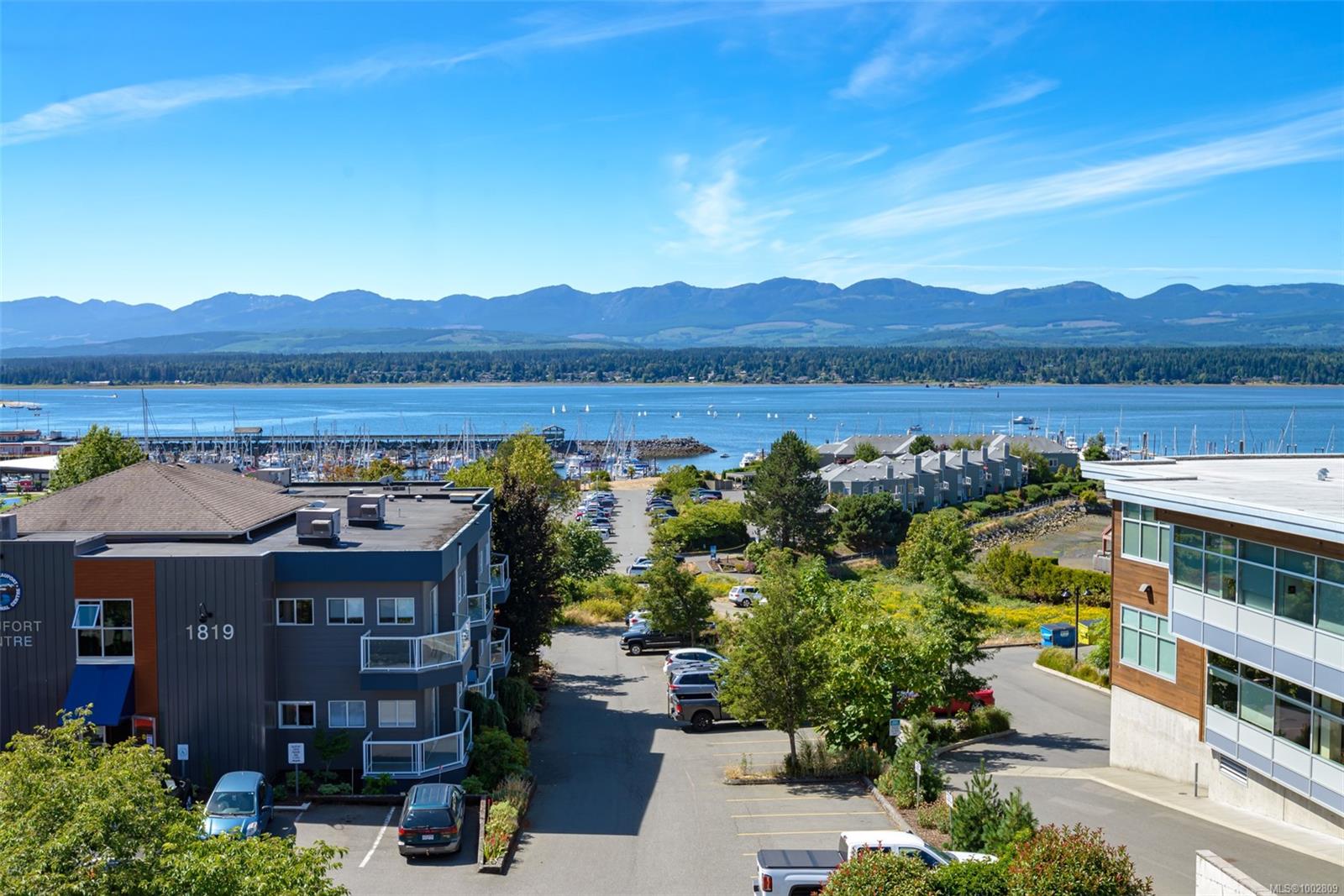 1811 Comox Ave Apt 201, Comox, BC V9M 3L9 | MLS #1002809 | Houseful