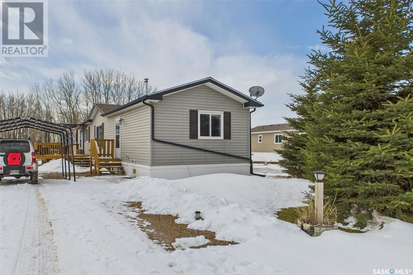 805 2 Avenue East, Shellbrook, SK S0J 2E0 | MLS #SK000627 | Houseful