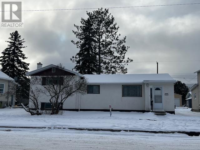 1021 Third St, Fort Frances, ON P9A 1S3 | MLS #TB243671 | Houseful