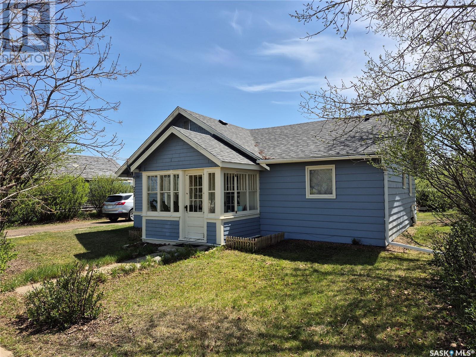 1st Avenue W Unit 223, Frontier, SK S0N 0A2 | MLS #SK005395 | Houseful