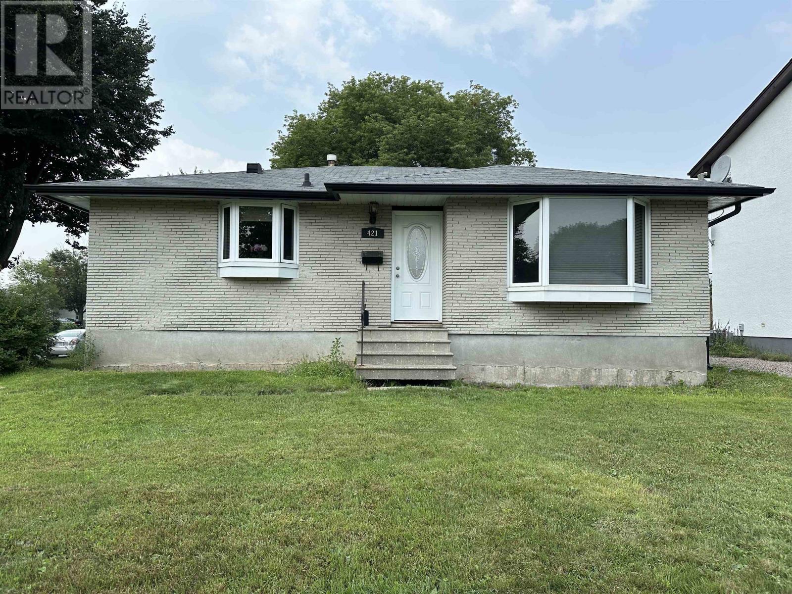 421 Erindale Cres, Thunder Bay, ON P7C 4Z6 | MLS #TB252423 | Houseful