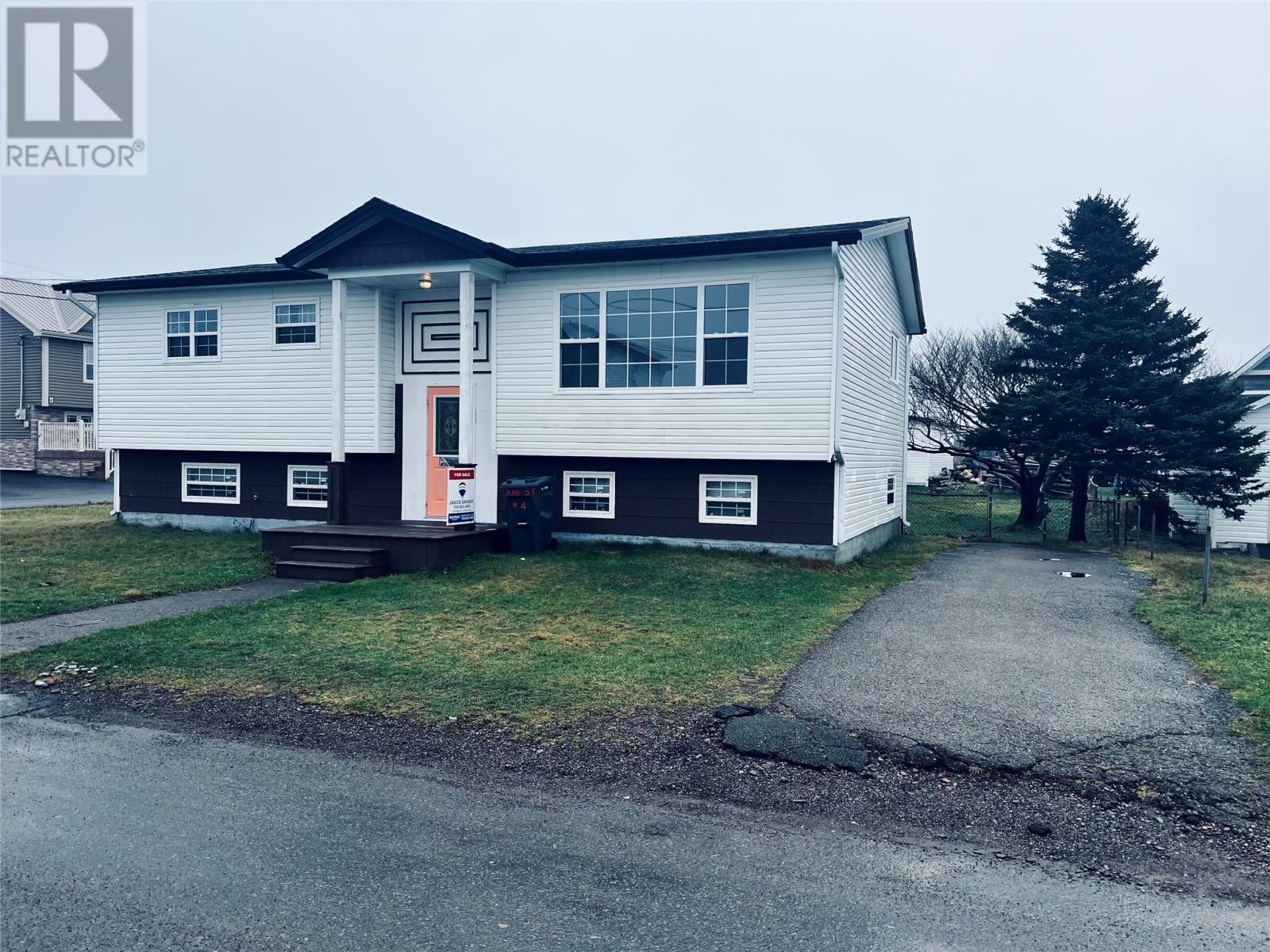 4 Camp St, Grand Bank, NL A0E 1W0 | MLS #1280324 | Houseful