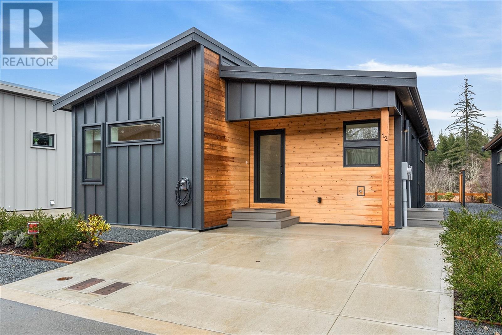 3025 Royston Rd Unit 12 Rd, Cumberland, BC V0R 1S0 | MLS #989753 | Houseful