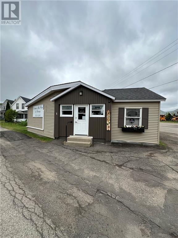 1 Pleasant Ave Sussex Nb E0e 1p0 Mls M159739 Houseful