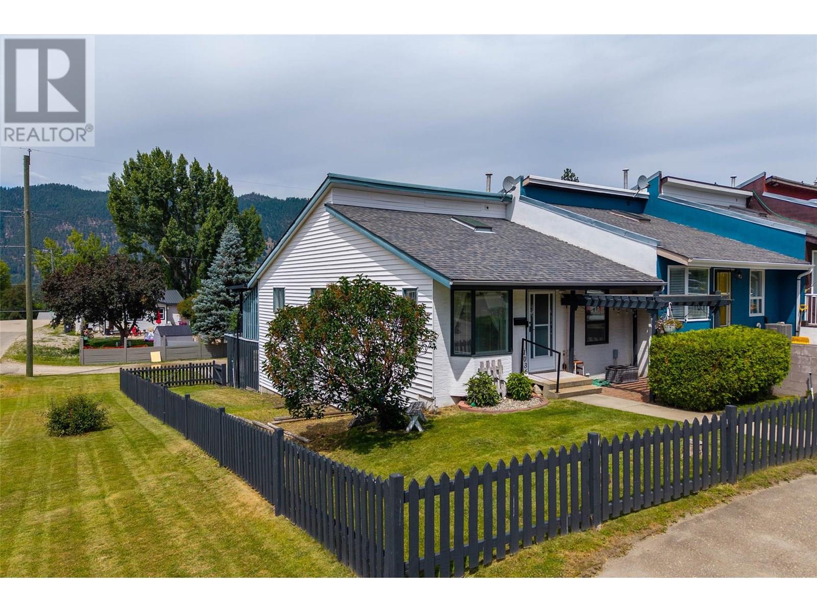 1036 Thompson Ave, Chase, BC V0E 1M0 | MLS #10355833 | Houseful