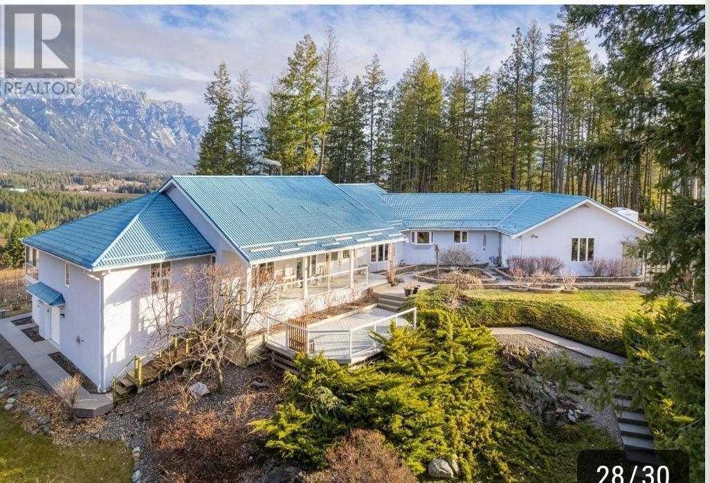 236 36 Ave, Creston, BC V0B 1G1 | MLS #10337729 | Houseful