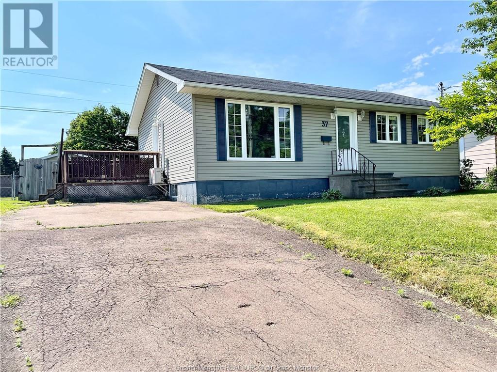 Moncton, NB homes with backyards for sale | Houseful