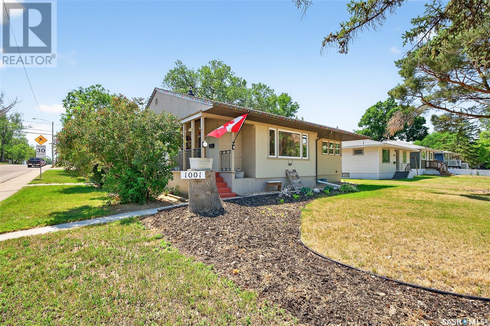 1001 Coteau St W, Moose Jaw, SK S6H 5G3 | MLS #SK012382 | Houseful