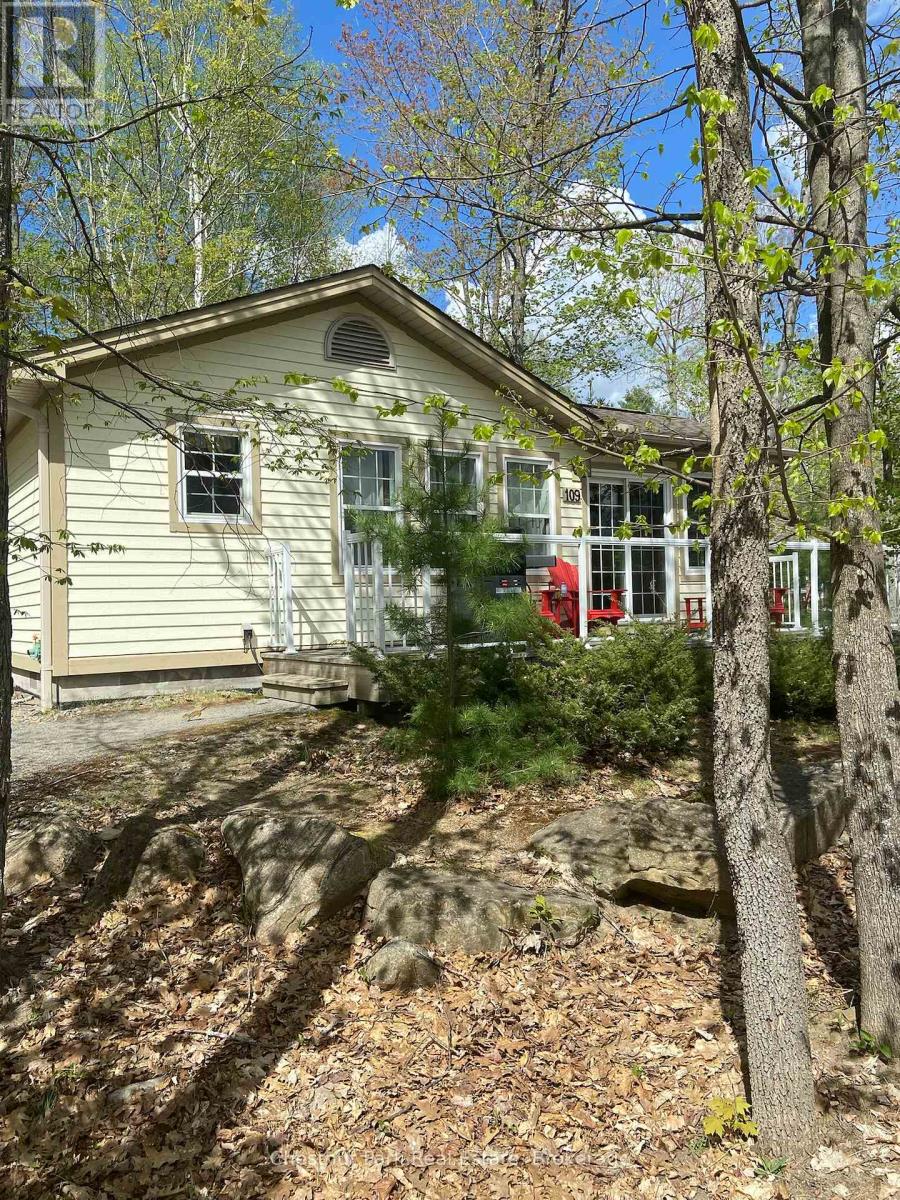 1052 Rat Bay Rd 109-1 Rd, Lake of Bays, ON P0A 1H0 | MLS #X12092857 ...