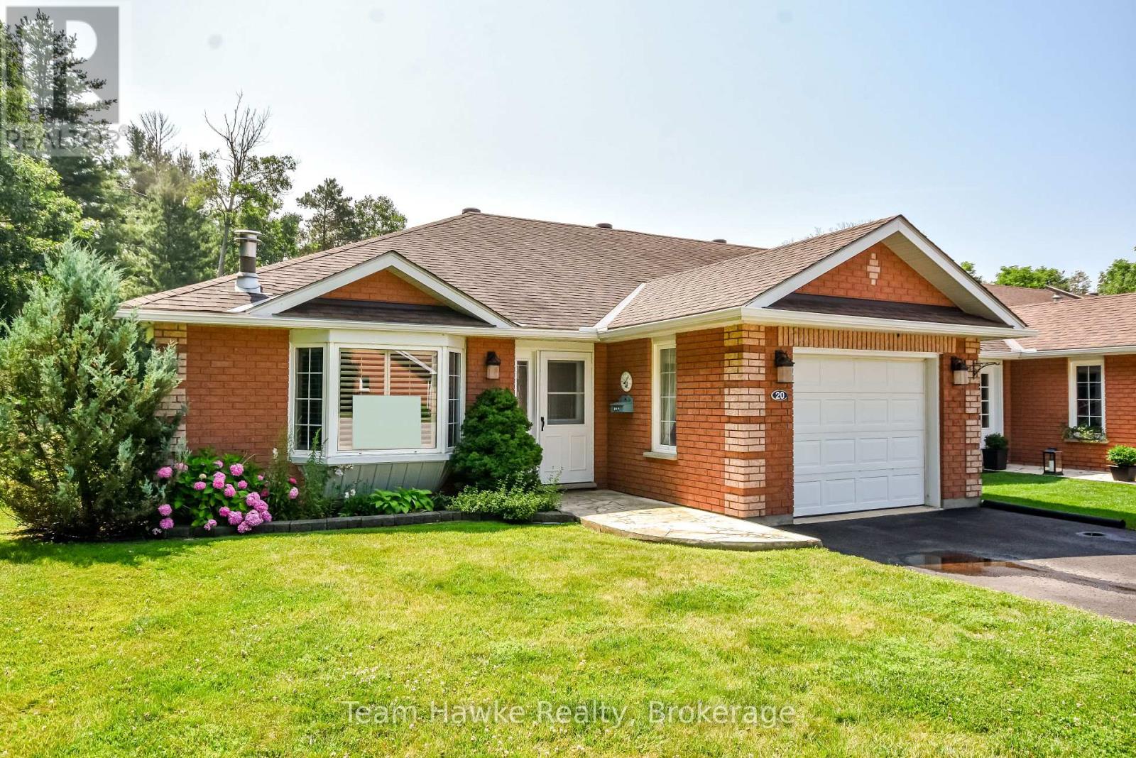 20 90 Burke St, Penetanguishene, ON L9M 2H2 | MLS #S12088352 | Houseful