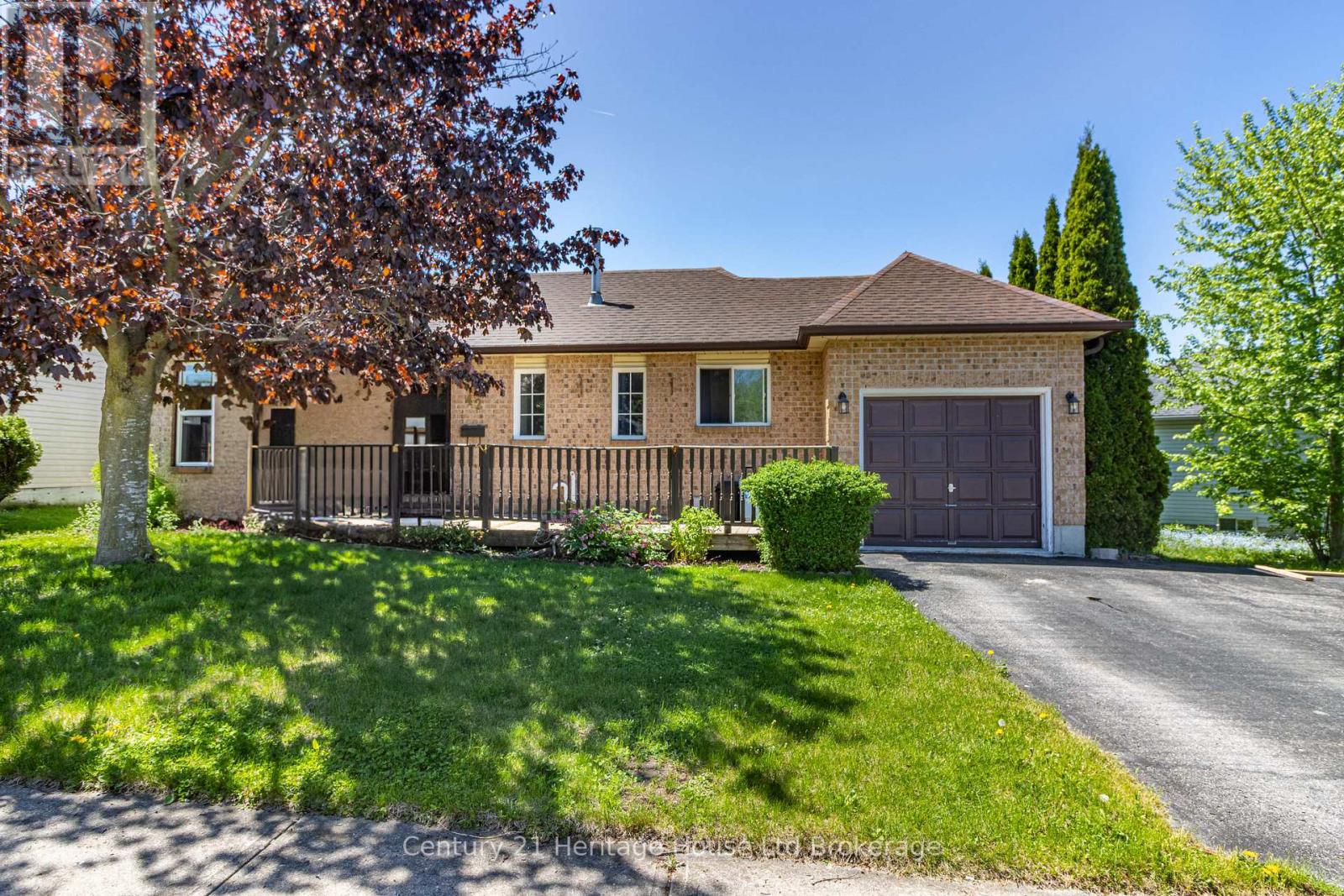 42 Pebble Beach Ct, Woodstock, ON N4S 8X2 | MLS #X12240658 | Houseful