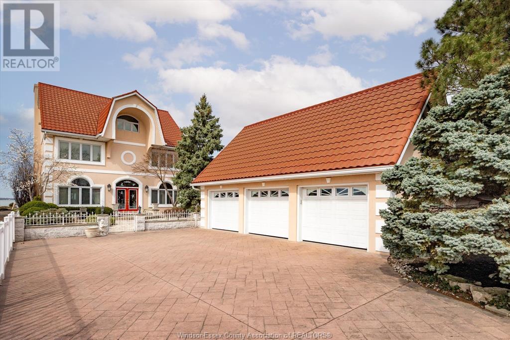 10960 Riverside Dr E, Windsor, ON N8P 1A4 | MLS #25008648 | Houseful