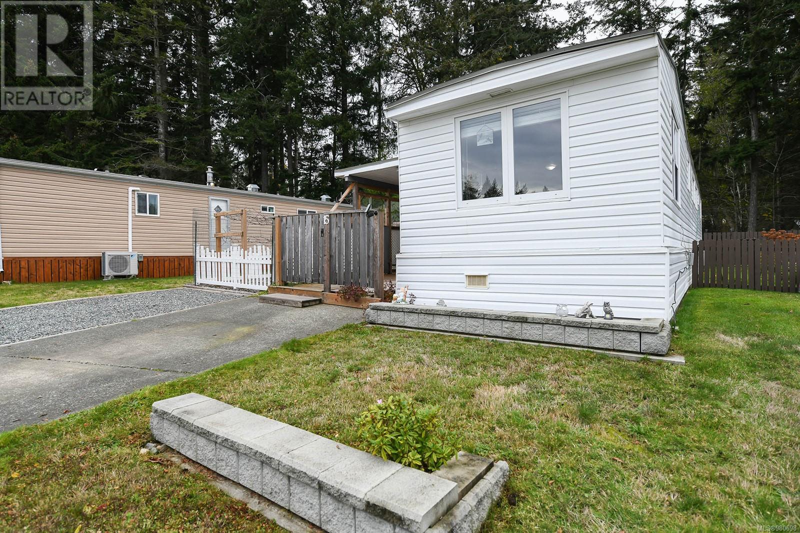 1901 Ryan Rd E Unit 15 Rd, Comox, BC V9M 4E1 | MLS #980698 | Houseful
