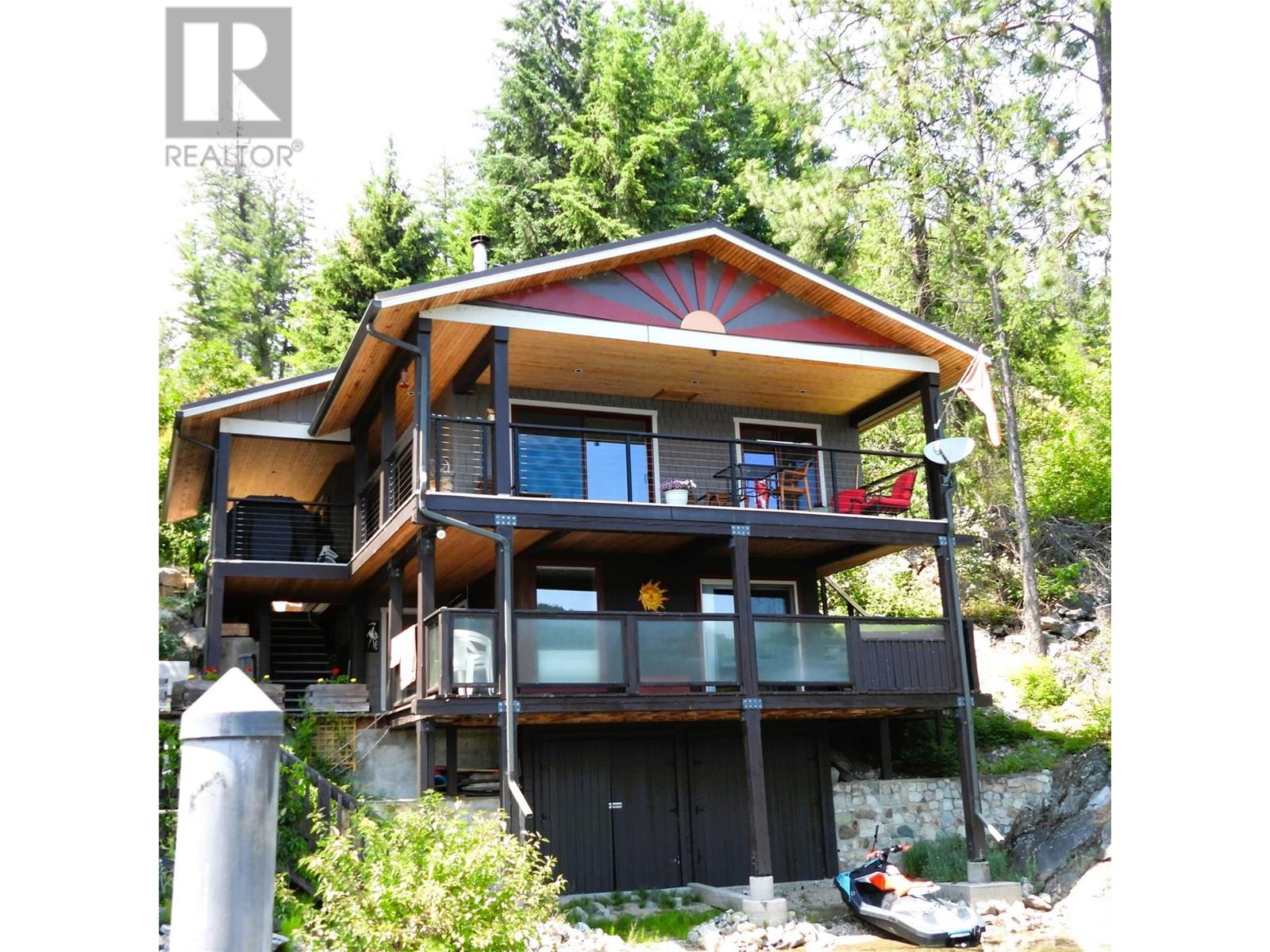 2386 W Lake Dr, Christina Lake, BC V0H 1E0 | MLS #10352526 | Houseful