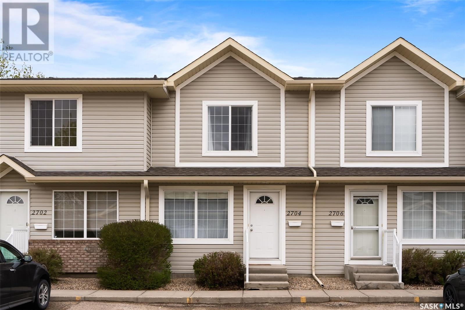 2704 Cranbourn Cres, Regina, SK S4V 3C1 | MLS #SK006766 | Houseful