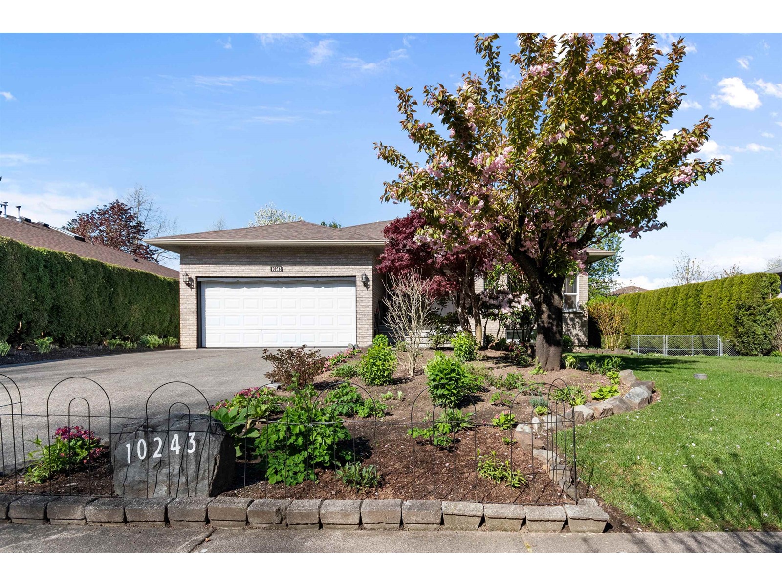 10243 Royalwood Boulevardrosedale, Rosedale, BC V0X 1X1 | MLS #R2992485 ...