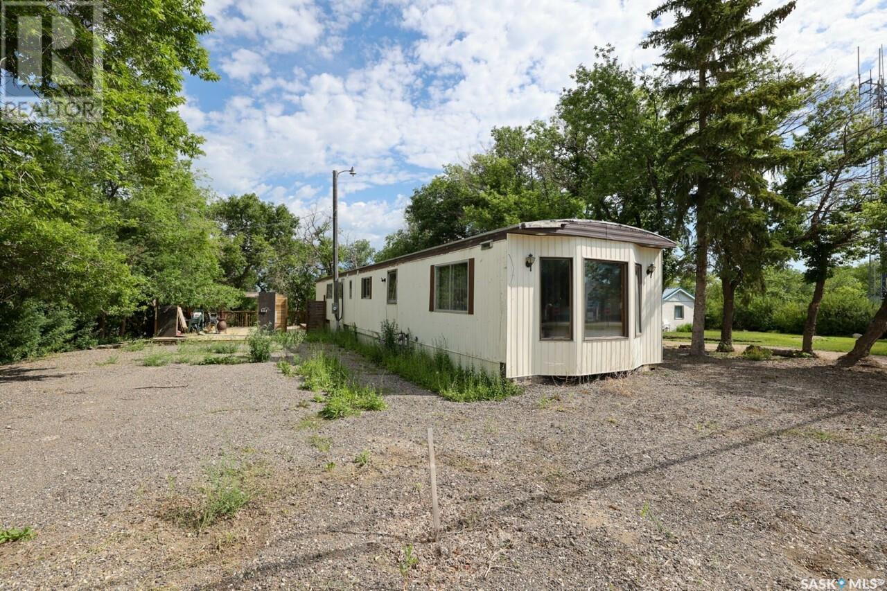 104 Nicoll Ave, Regina Beach, SK S0G 4C0 | MLS #SK011497 | Houseful