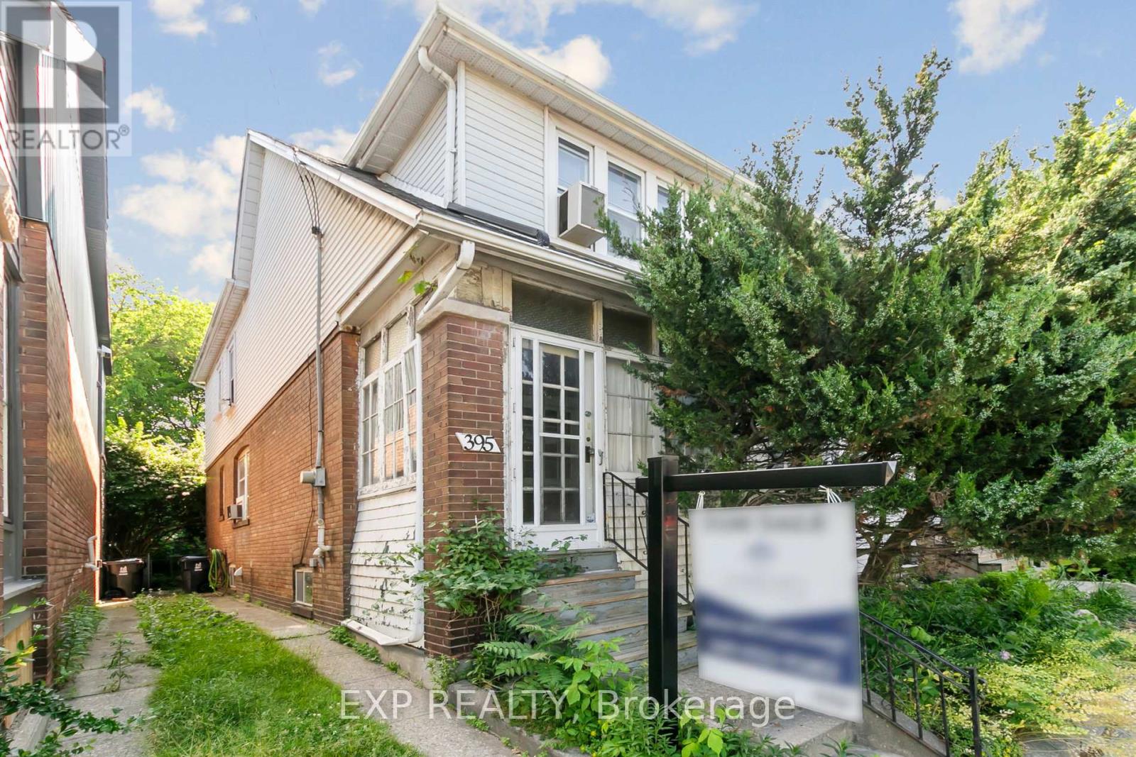 395 Woodbine Ave, Toronto, ON M4L 3P7 | MLS #E12147281 | Houseful