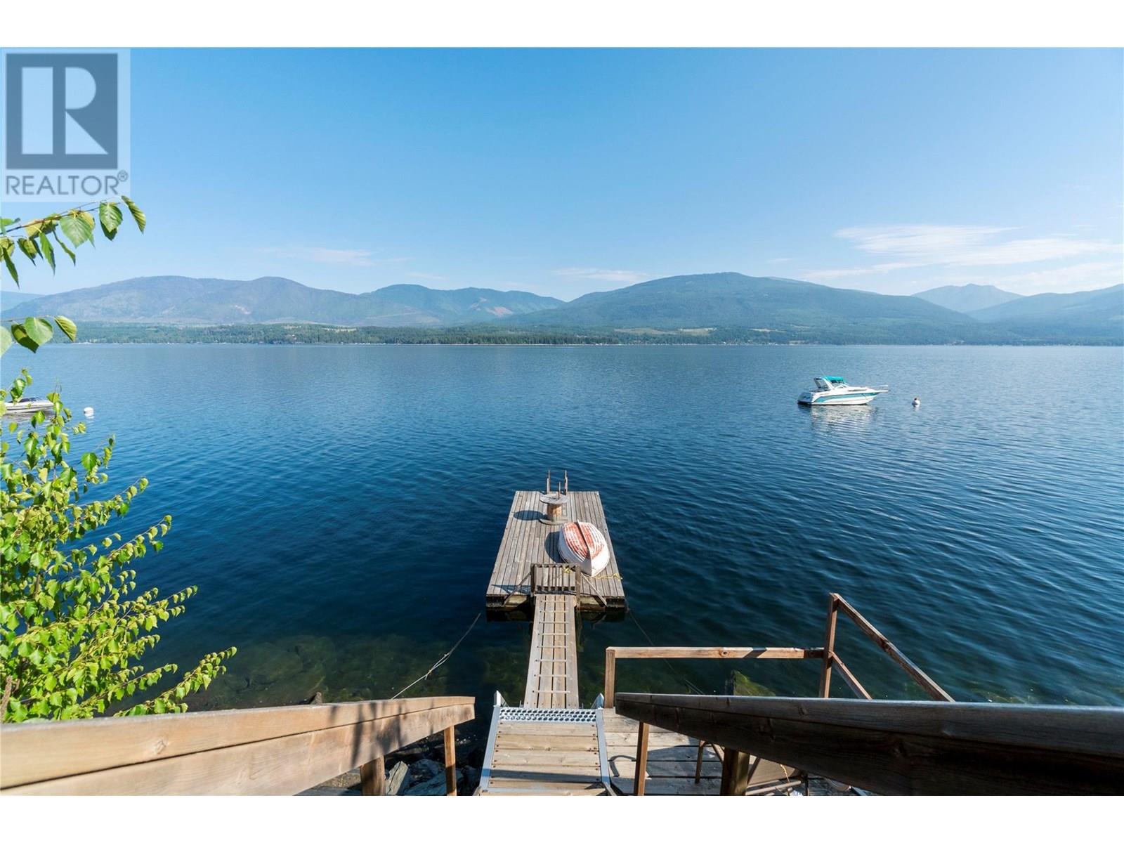 3886 Eagle Bay Rd, Eagle Bay, BC V0E 1T0 | MLS #10357426 | Houseful