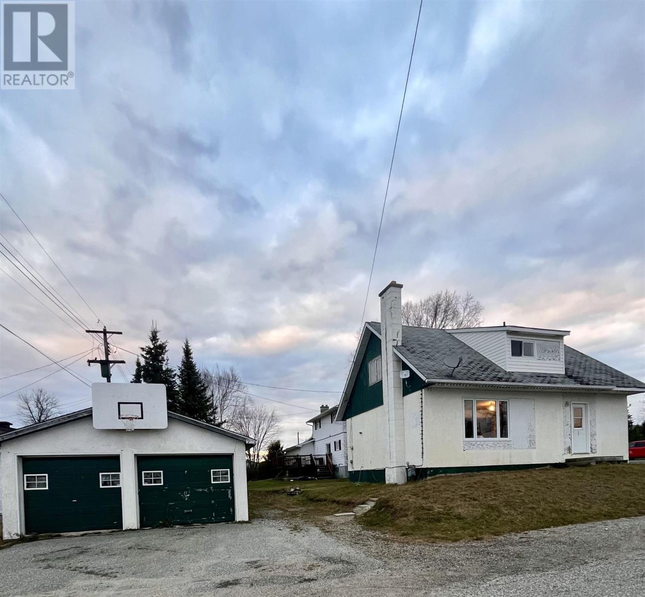 101 Albany Pl, Longlac, ON P0T 2A0 | MLS #TB243468 | Houseful