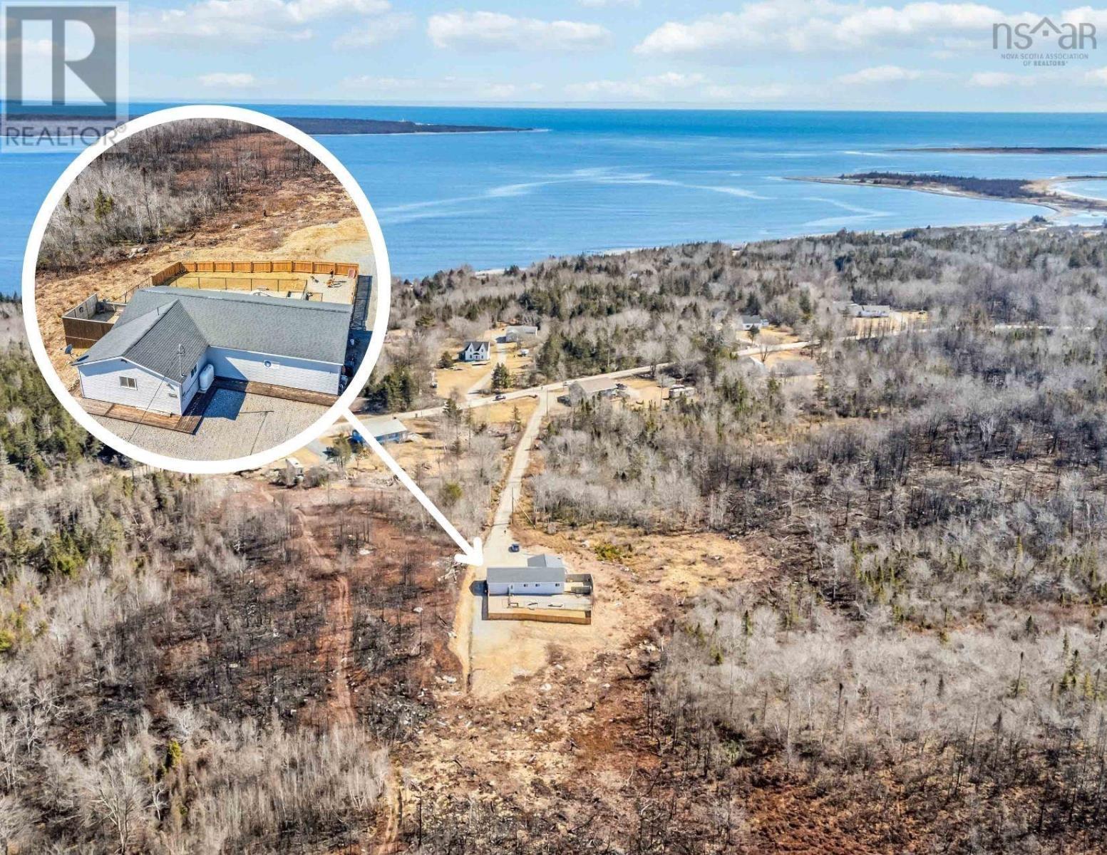 128 Beach Rd, Shelburne, NS B0T 1W0 | MLS #202504066 | Houseful