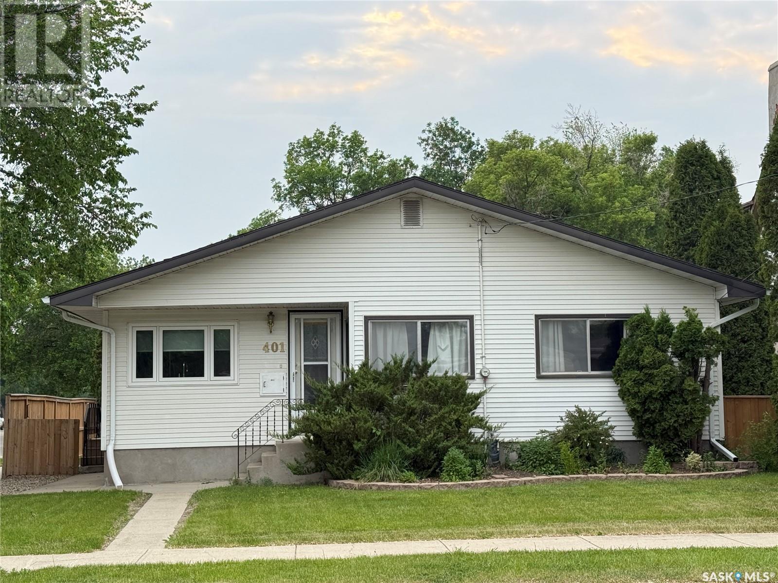 5th Street NE Unit 401, Weyburn, SK S4H 0Z7 | MLS #SK998407 | Houseful