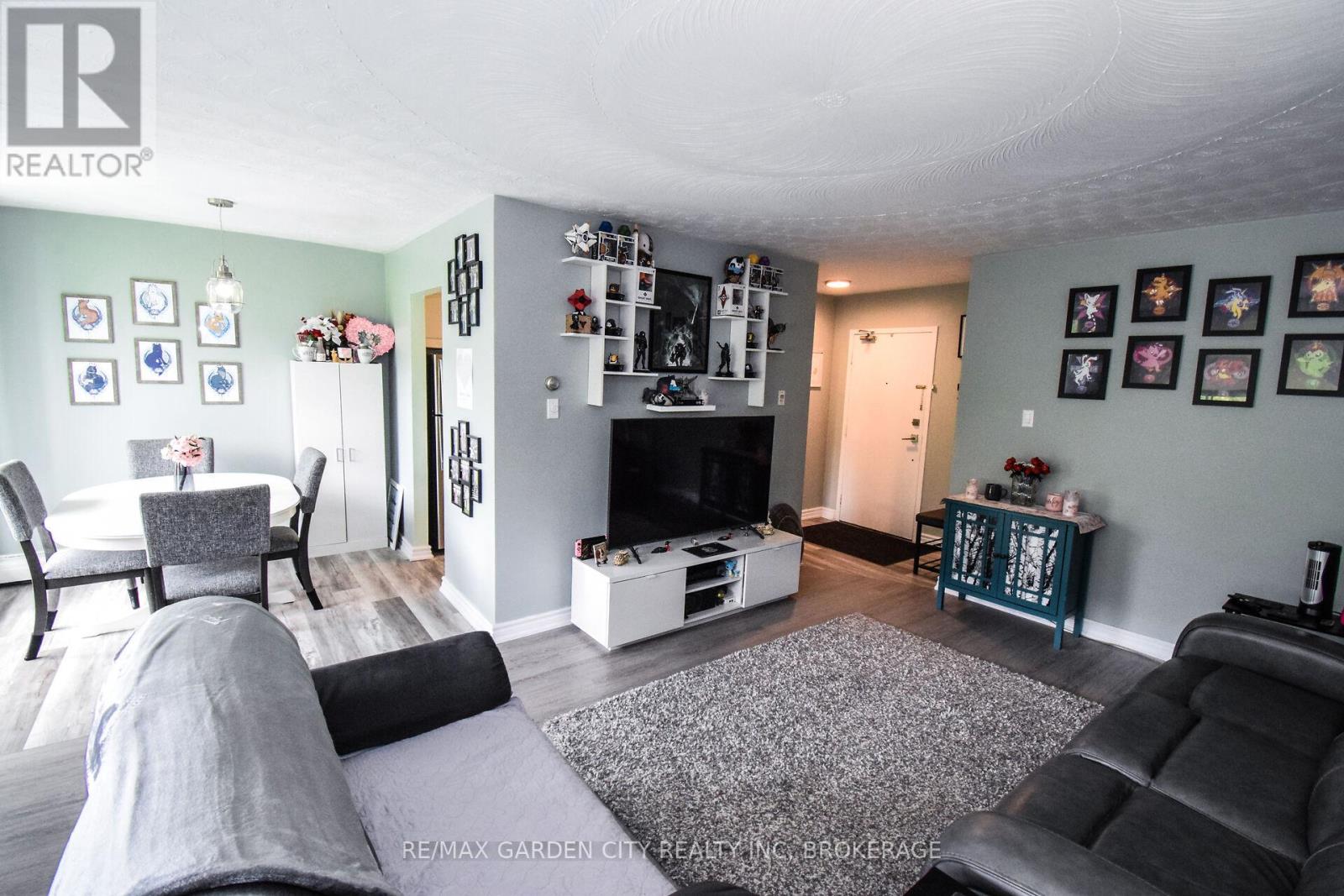 811 359 Geneva St, St. Catharines, ON L2N 2G5 | MLS #X12118588 | Houseful