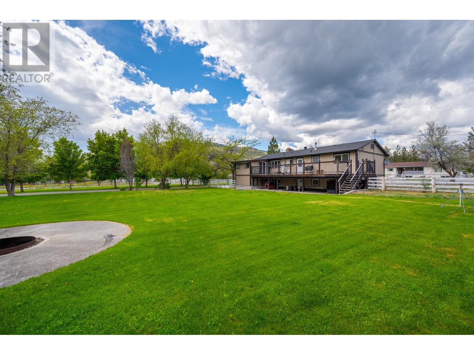 392 Winney Ave, Merritt, BC V0K 1Y0 | MLS #10348322 | Houseful