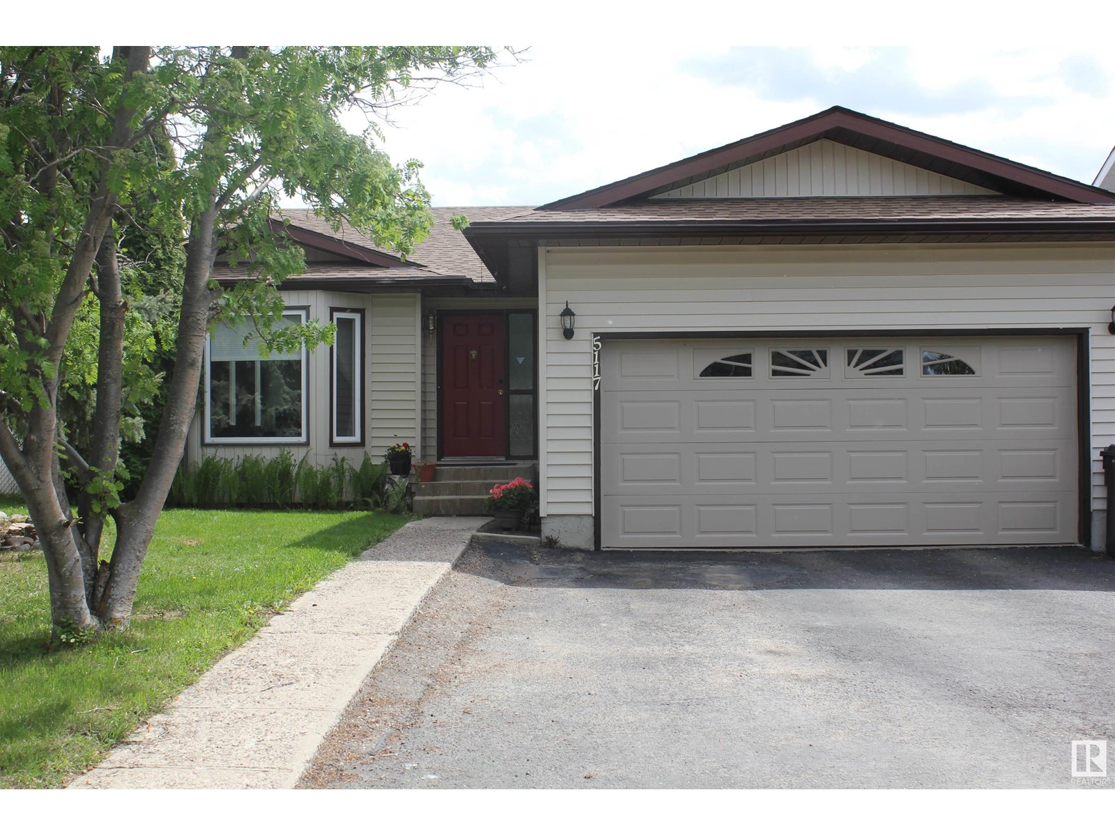 Elk Point, AB homes for sale & real estate listings | Houseful